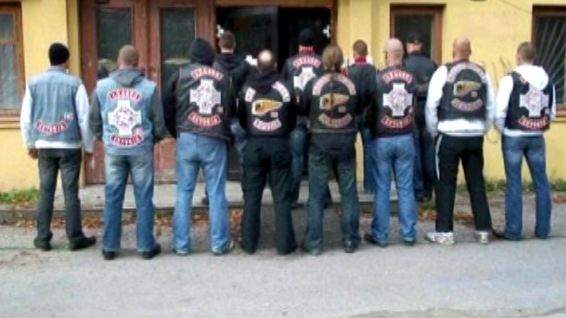 - McRazzia - Länkar till veckans mediabild om MC, klubbar, gäng, crime ...