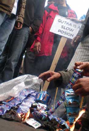 True Colours of Pune: Pune roads are full of gutka sachets