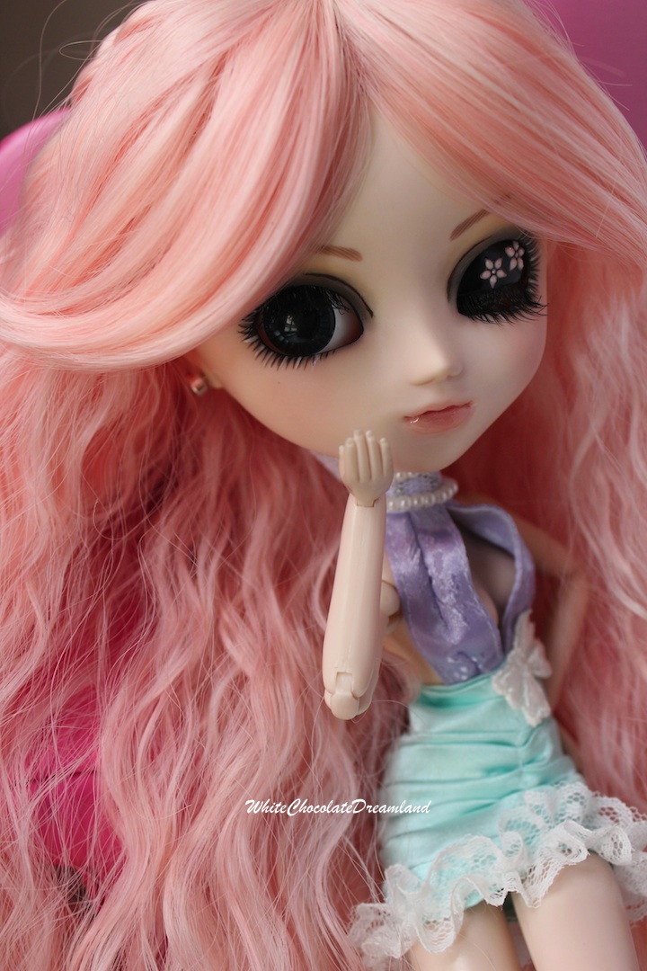 WhiteChocolateDreamland: Custom Pullip Aya