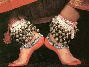 Alakananda Devi: KUCHIPUDI DANCE