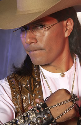 ANGEL GUARACA | Cantantesindigenasecuatorianos's Blog