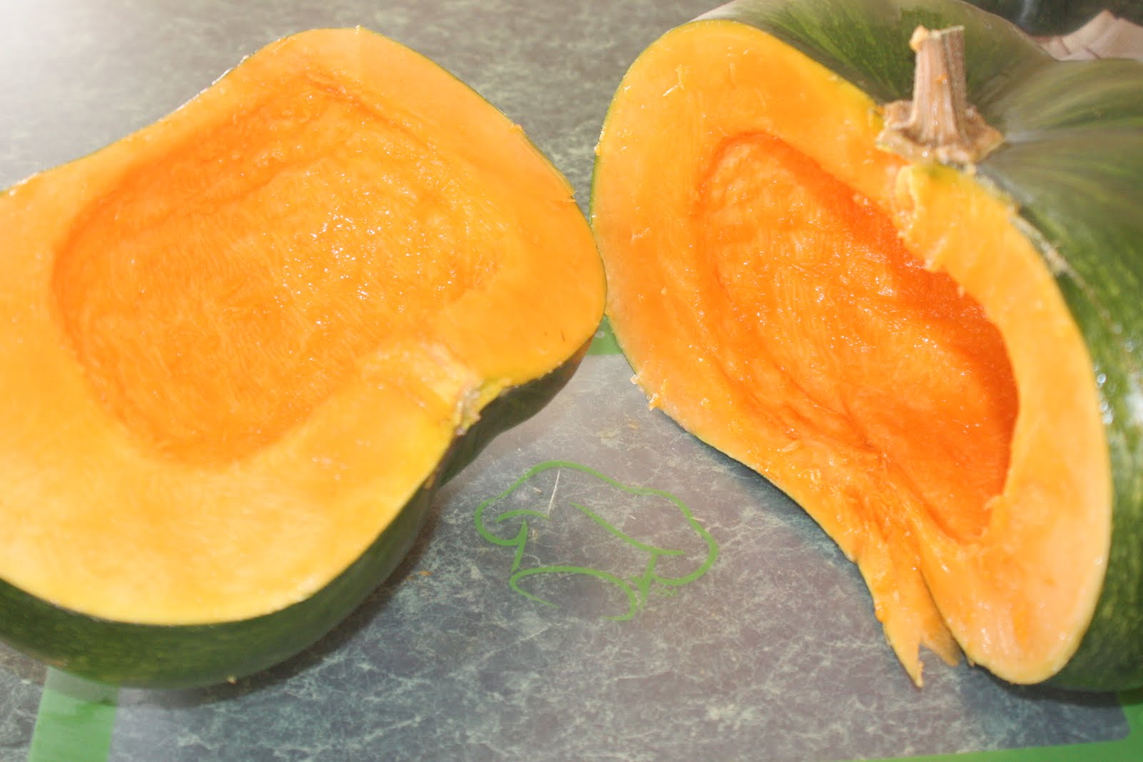 Bonz Blogz: How to cook a real pumpkin