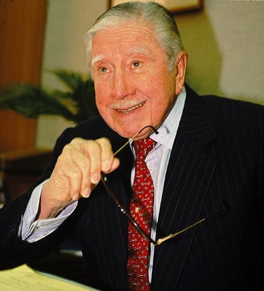 Chile-Pinochet-Nuestro: BIOGRAFIA