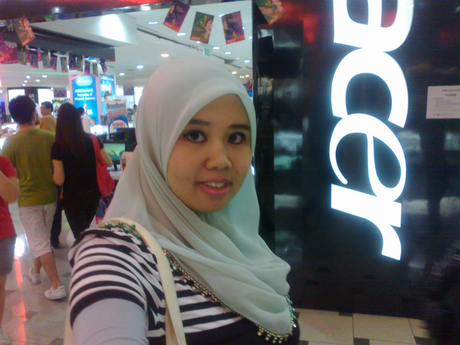 Tak Duduk Diam | BeLoG CiK BuYuNg