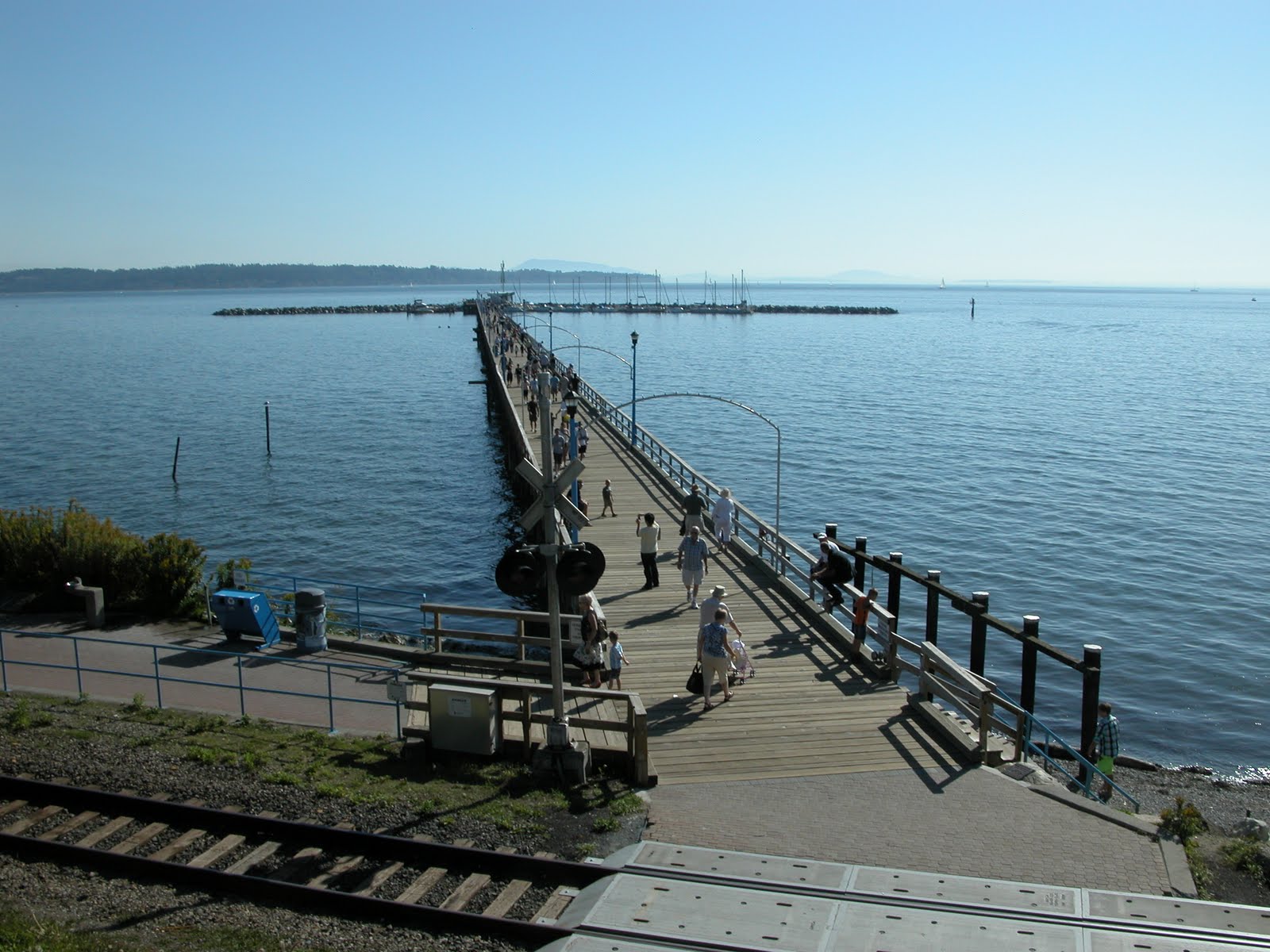 Learn and Travel in Vancouver Canada: White Rock Pier換新粧了！