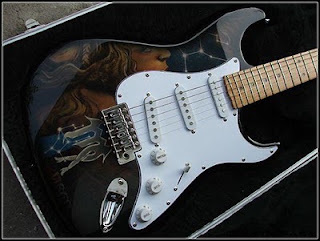 Kuma's Studio: Jaws Custom Guitars