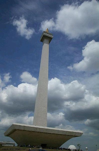 INFO NUSANTARA: Monumen Nasional