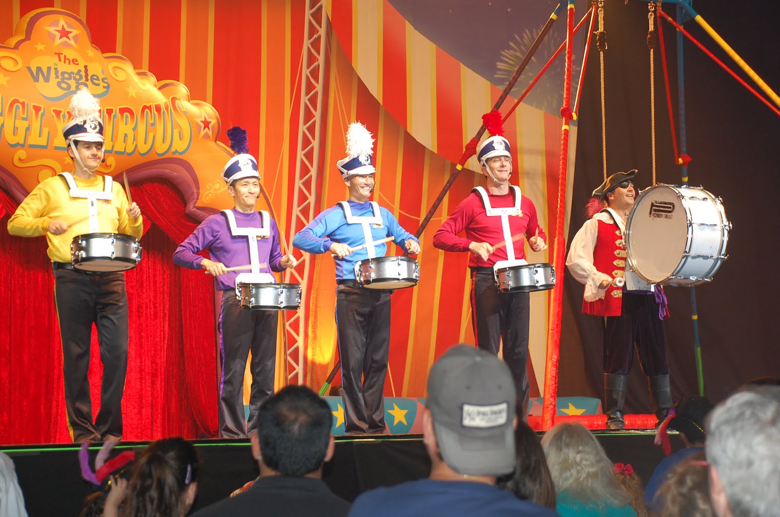 Long Island Mom x 2: The Wiggles Wiggly Circus Live! Review...