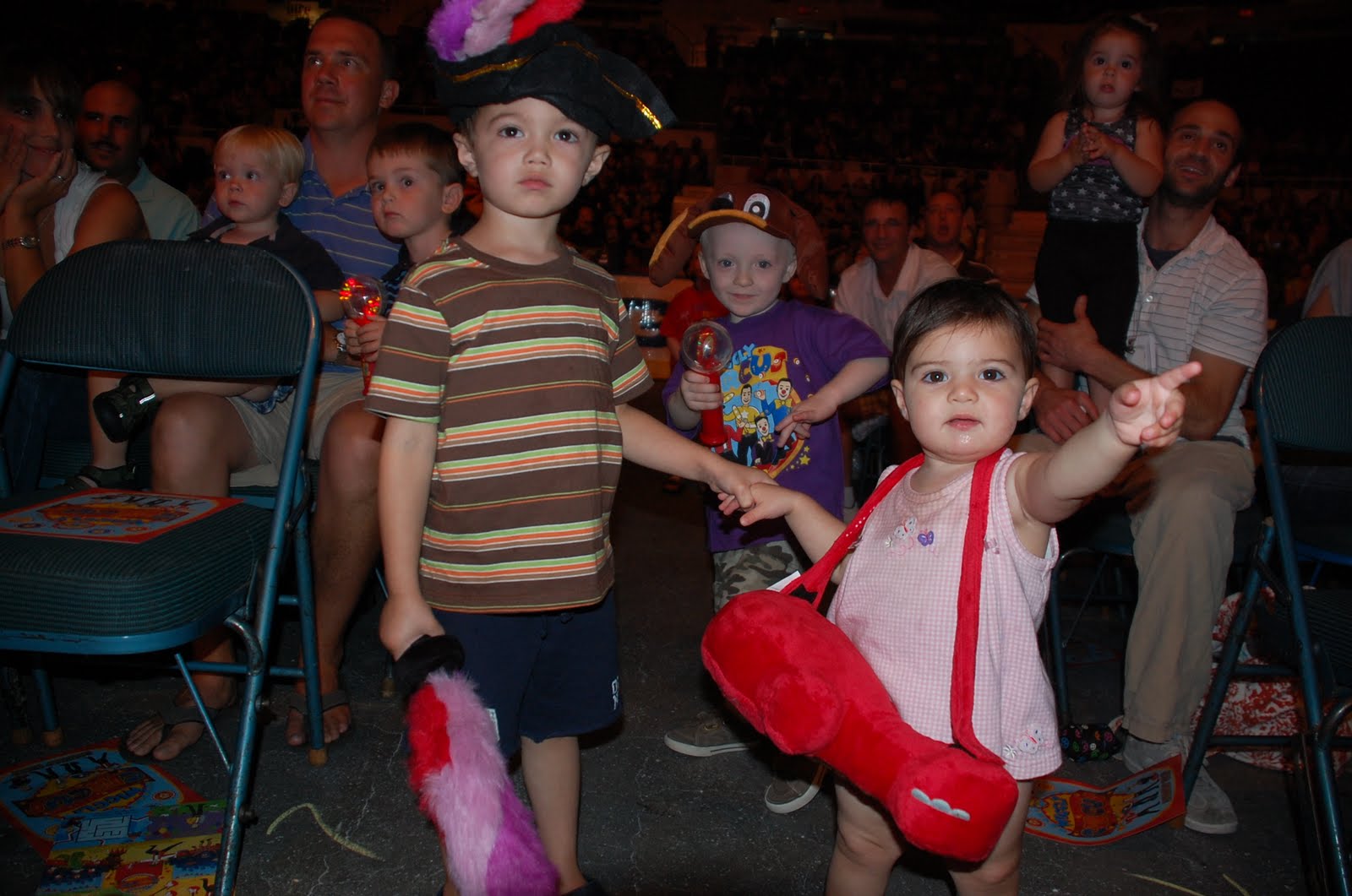 Long Island Mom x 2: The Wiggles Wiggly Circus Live! Review...