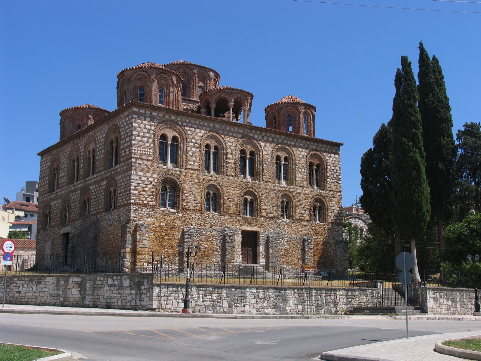 ΑΡΤΑ: Η πόλη της ιστορίας και των θρύλων...