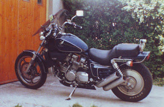 UN BLOG : UNE VIE DE MOTARD , ET QUELQUES GALERES...: Honda 750 VFCH Magna