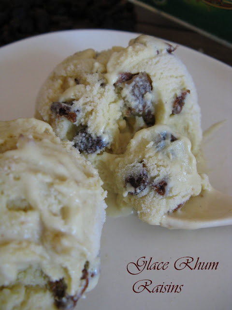 J'en reprendrai bien un bout...: Glace Rhum- Raisin
