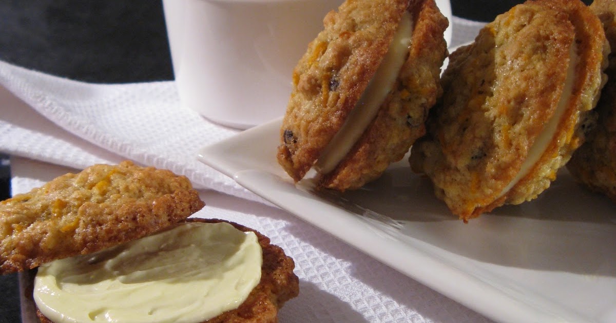 J'en reprendrai bien un bout...: Biscuits aux Carottes fourrés (Martha ...
