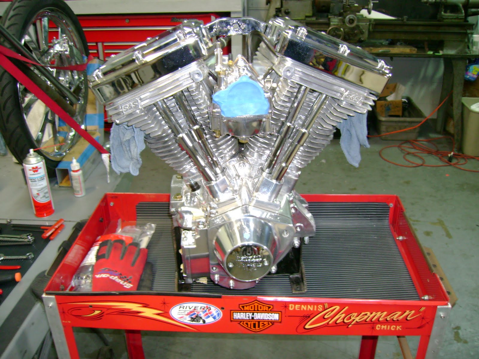Life with Chop: WHAT'S GOING ON AT CHOPMAN CHOPPERS