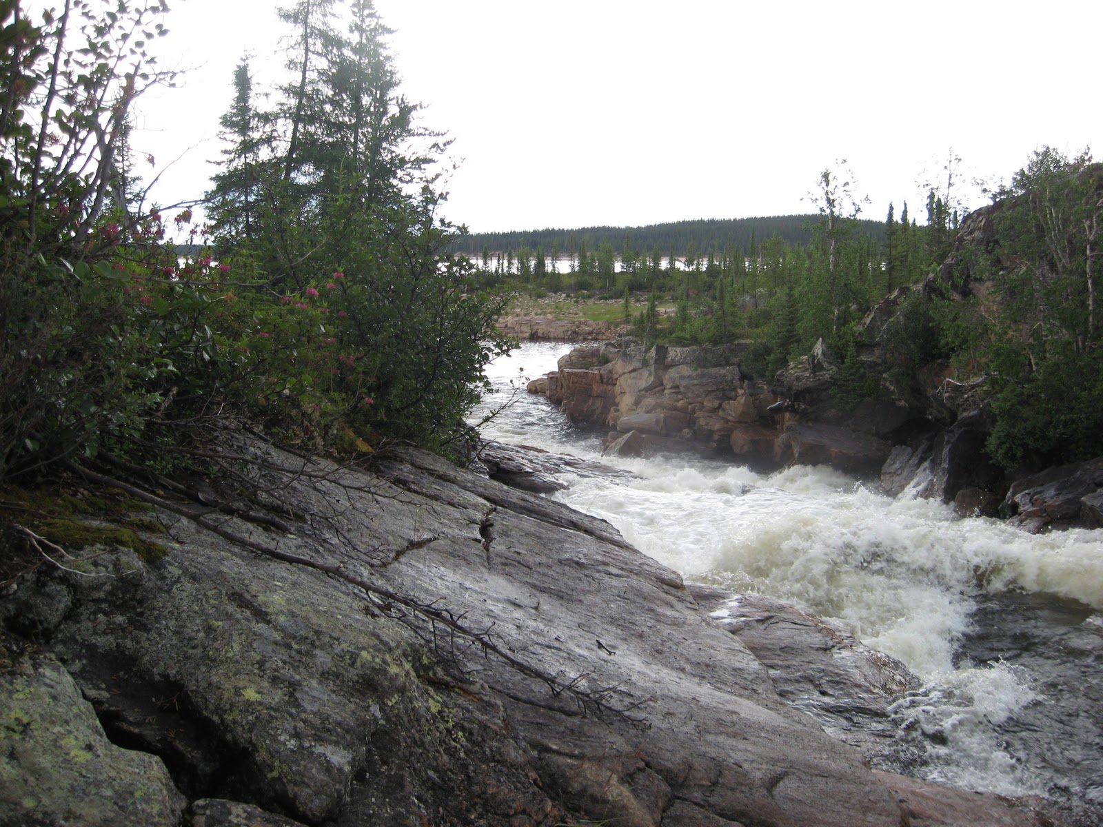 PÊCHE BAIE-JAMES 2010: Quelques photos de la chute sur le réservoir de ...