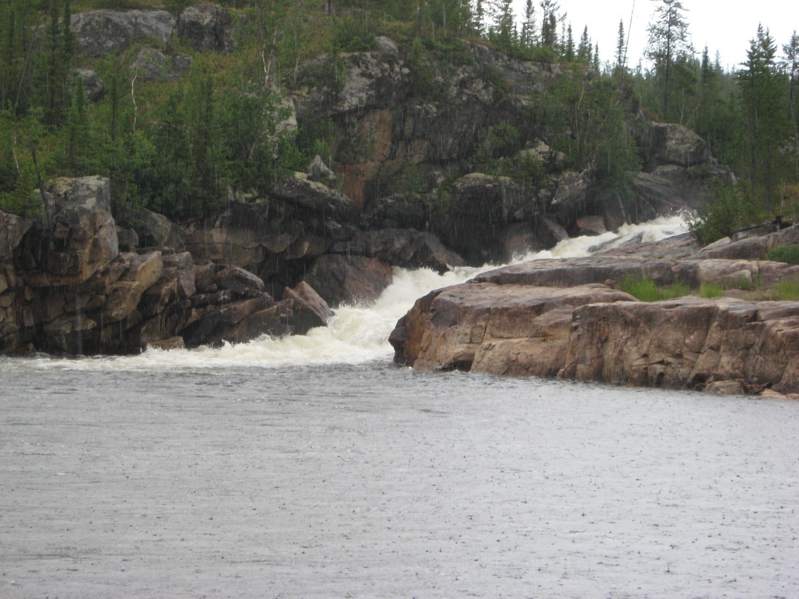 PÊCHE BAIE-JAMES 2010: Quelques photos de la chute sur le réservoir de ...