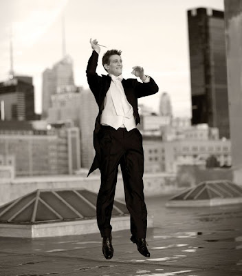 DARIO ACOSTA OPERA PORTRAITS: Maestro Evan Rogister