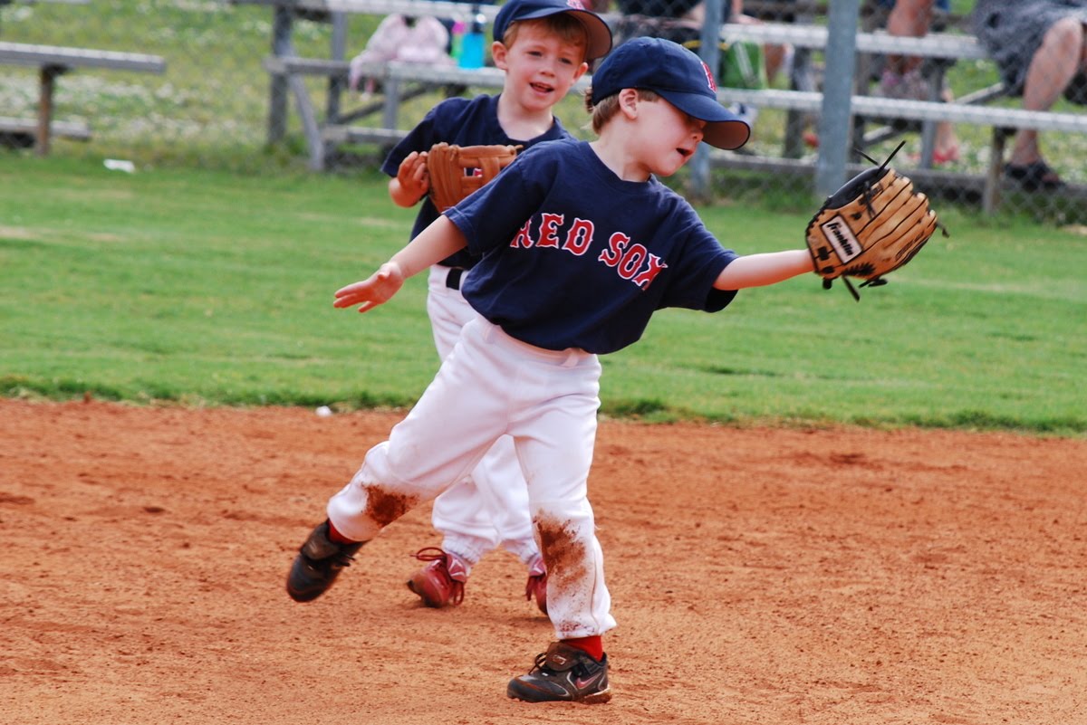 The Holland Kids: T-Ball Season Ends