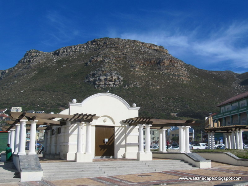 Walking the Cape: Muizenberg Beach: Surfer's Corner