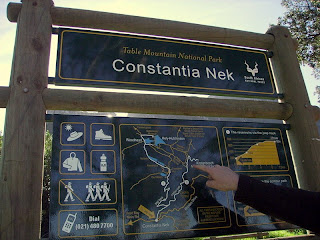Walking the Cape: Contour Path: Constantia Nek to Newlands
