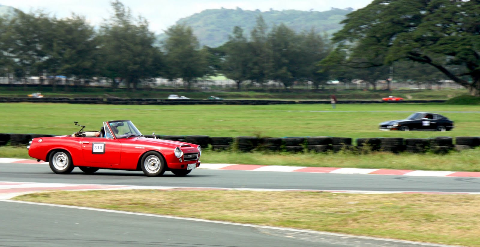 Vintage Race at the Subic International Raceway - Datsun Roadster Forum ...