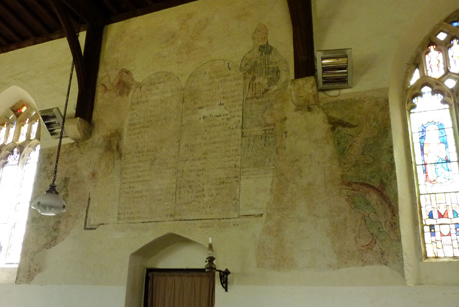 Cotswold Peeps: Combe church wall paintings