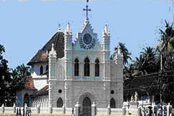 BHOOTHATHANKETTU: Malayattoor