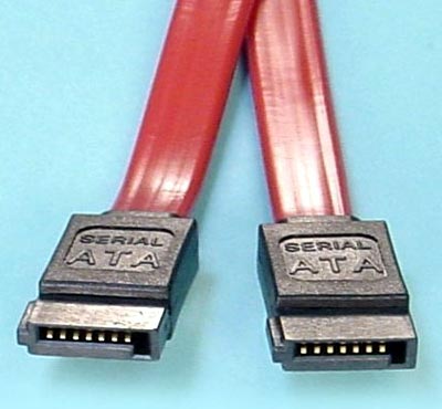 A TOPE: Conector SATA y cable SATA