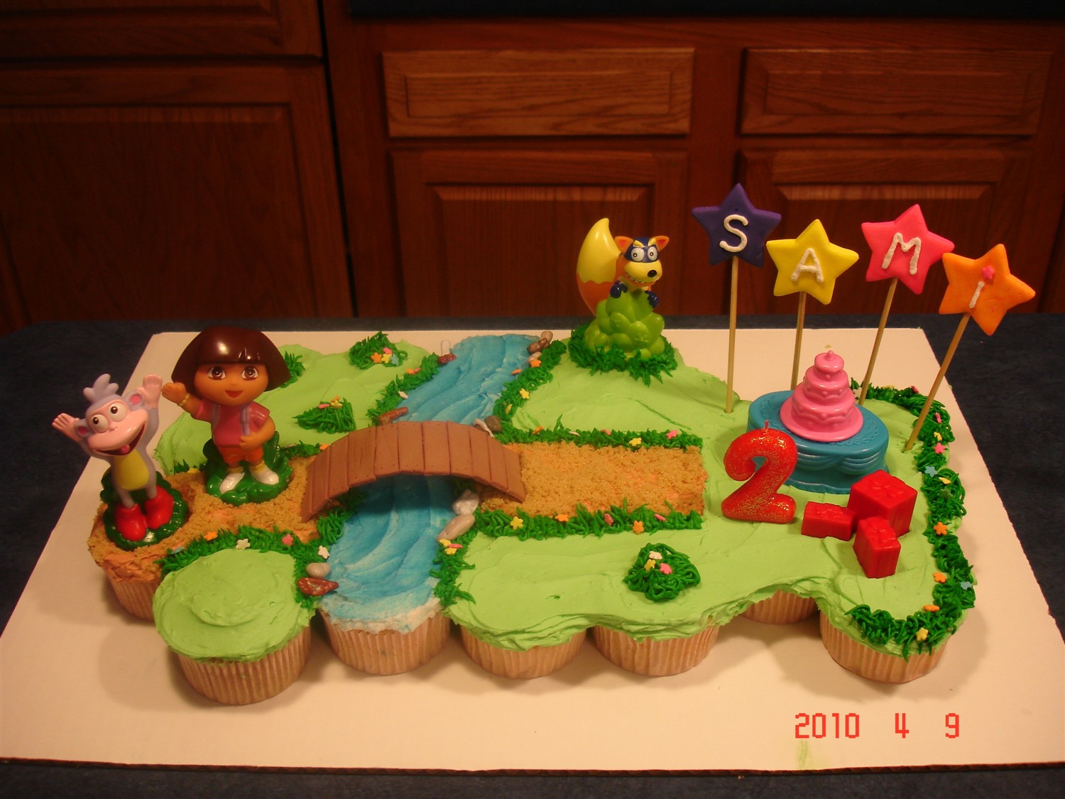 The Purple Patch: Dora the Explorer Cake Tutorial