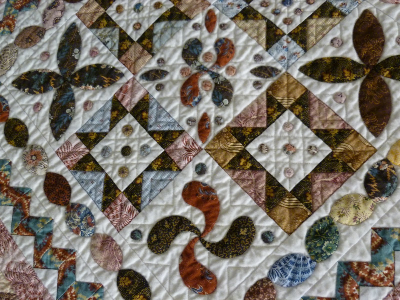 Stray Threads: Quilts on the Grand