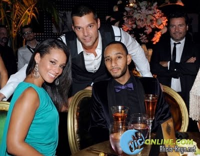 Around The Way Talk: Alicia Keys and Swiss Beats Expecting a Child???