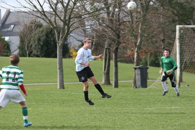 Mount Merrion Youths Football Club - In action: Last quarter