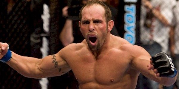 Kan Sporu: UFC 111: Carwin, MMA dünyasının yeni en korkunç insanı!