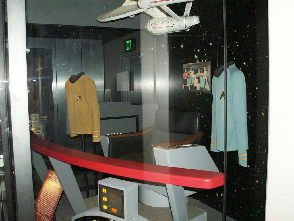 Star Trek Prop, Costume & Auction Authority: Star Trek Props on display ...