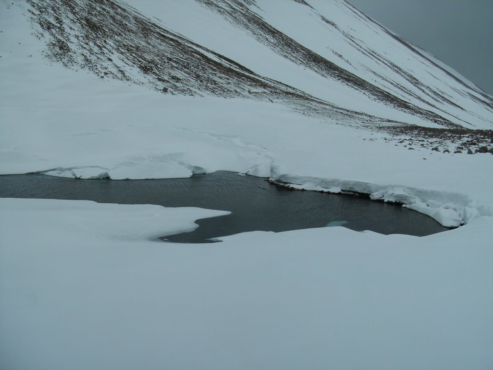 Cottages Scotland: Lairig Ghru 22nd April 2010