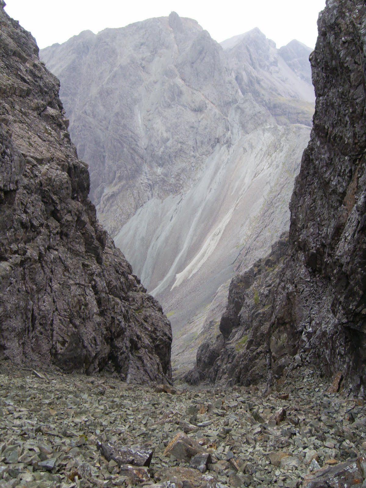Cottages Scotland: Great Stone Chute Sgurr Alasdair Isle of Skye