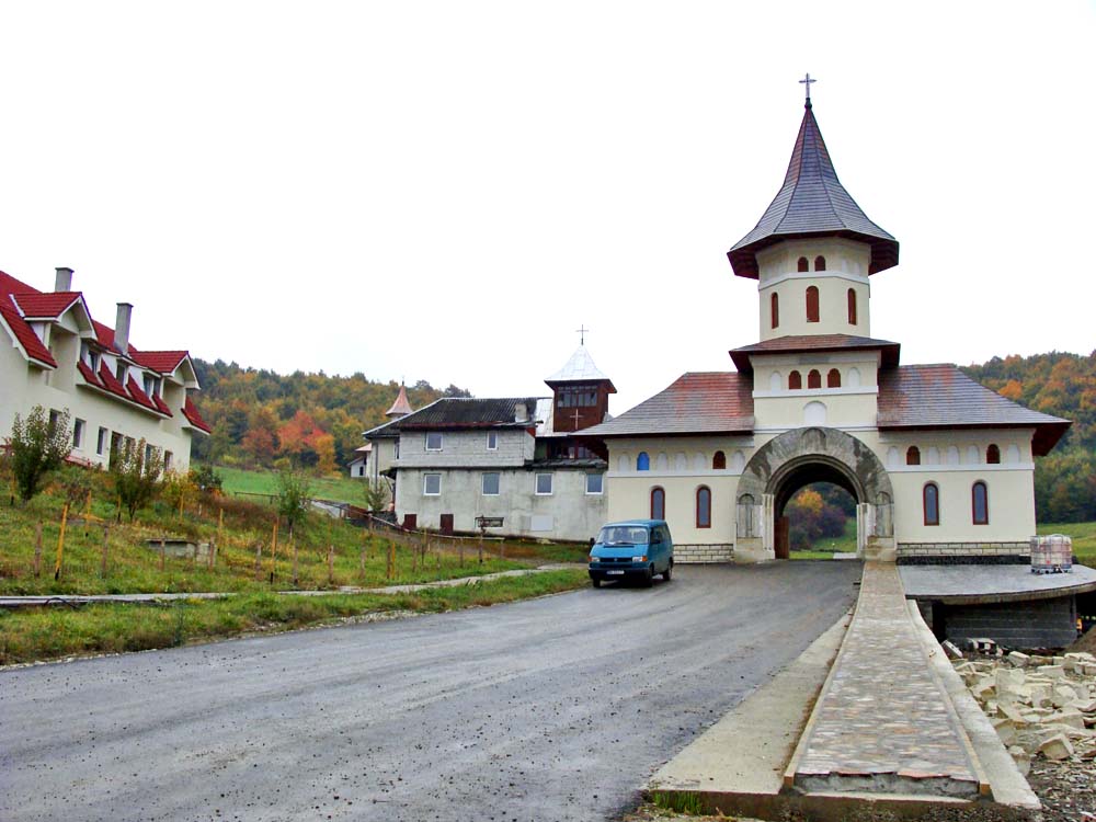 PHOTO ODYSSEY OF RICHARD: SAINT ILIE MONASTERY OF NUSENI BISTRITA COUNTY