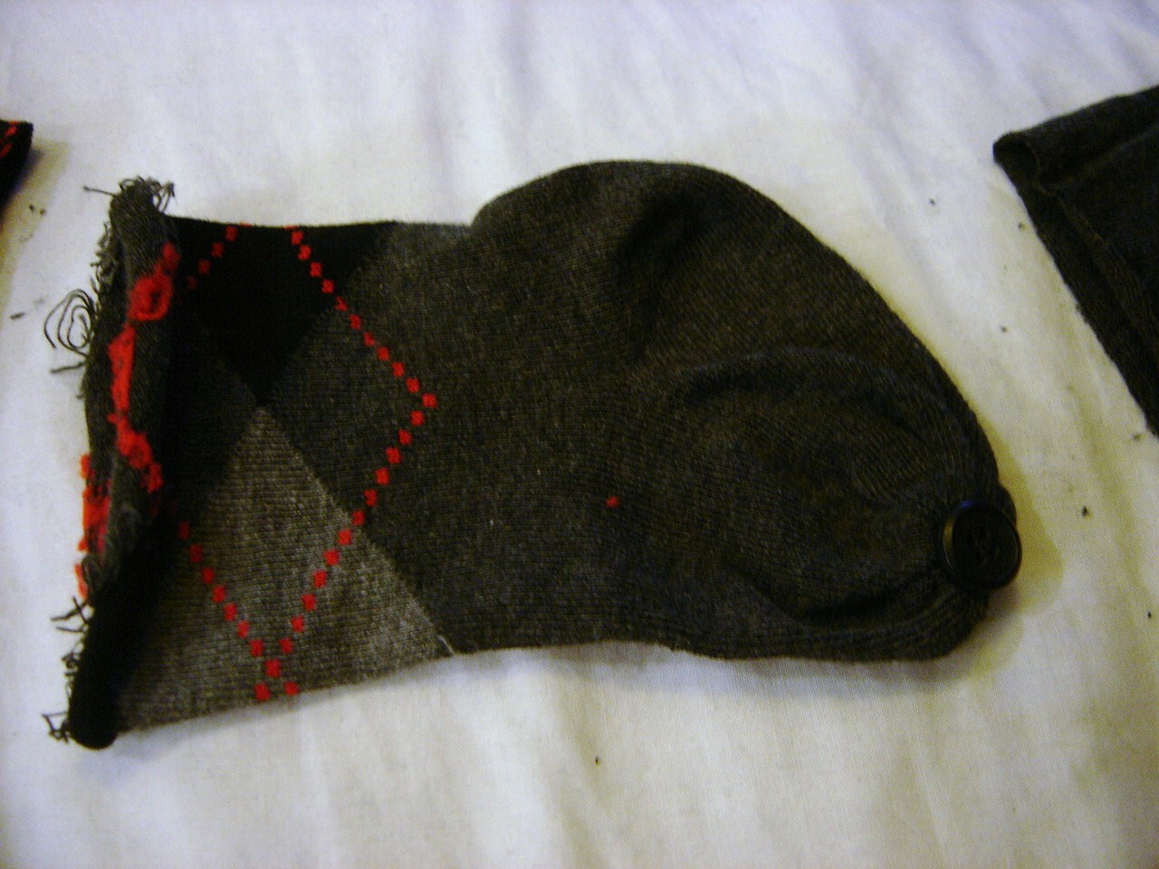 little black teapot: Single Sock Dog Tutorial