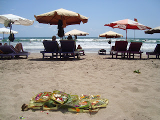 Winning in a dance contest in Kuta Bali | Magu Bee at World's End