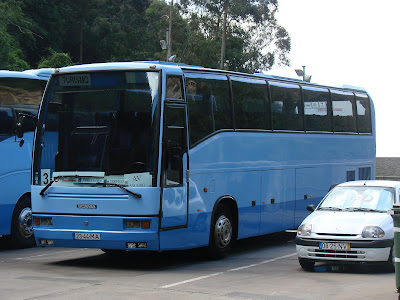 Buses from various cities in the world.: Autocarros da TUI
