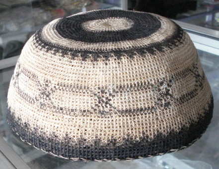 (3). " PECI DAN TOPI ACEH (PA)"
