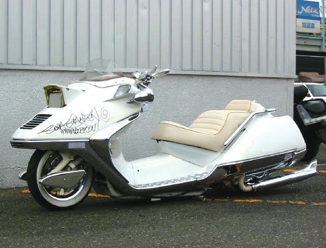 41 Extremely Custom Scooters ~ Now That's Nifty