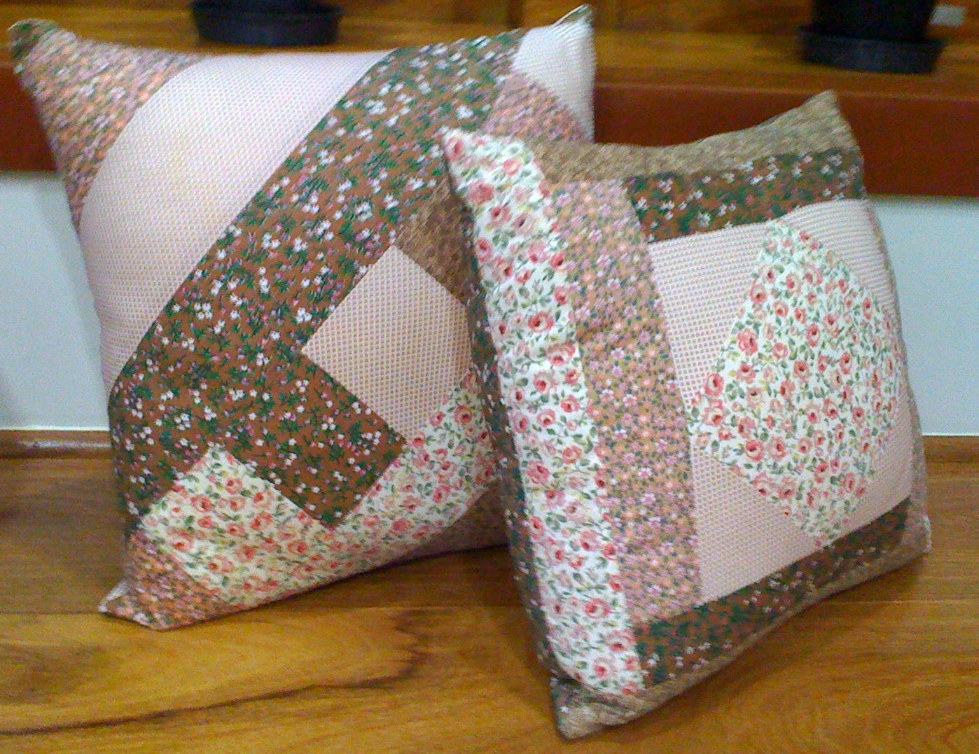 COSTURANDO O TEMPO: Almofadas em Patchwork