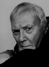 Paranormal Librarian: MURDERED IN THEIR BEDS A GRIPPING WORK