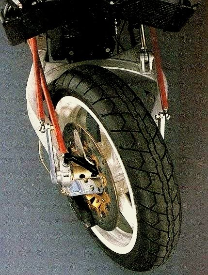Cling on for dear life !!!: Hub-center steering [The Basics]