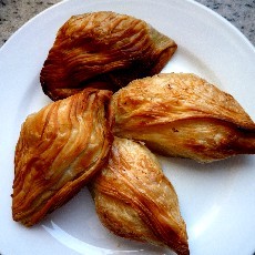 Auckland city: Pastizzi: Ricotta-filled traditional Maltese snack :)