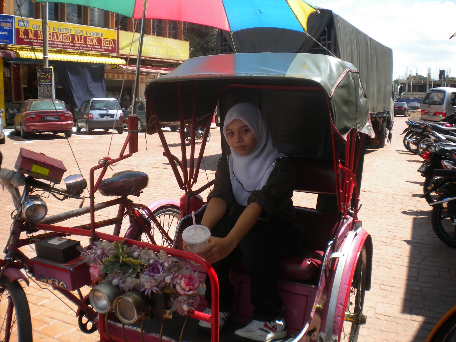 TERENGGANU DI HATI KAMI SOKMO: "TEKSI" BECA RODA TIGA