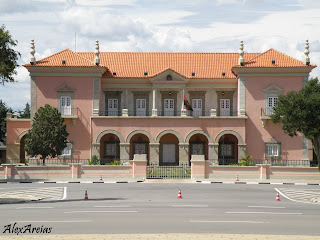 Olhares soltos...: Huambo!