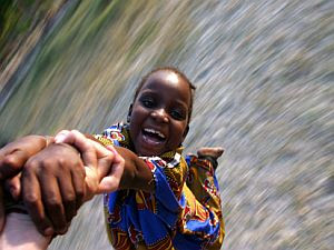 Vicky Echevarria: Jesús Arcas / Lamu, La Ciudad sin Huérfanos.