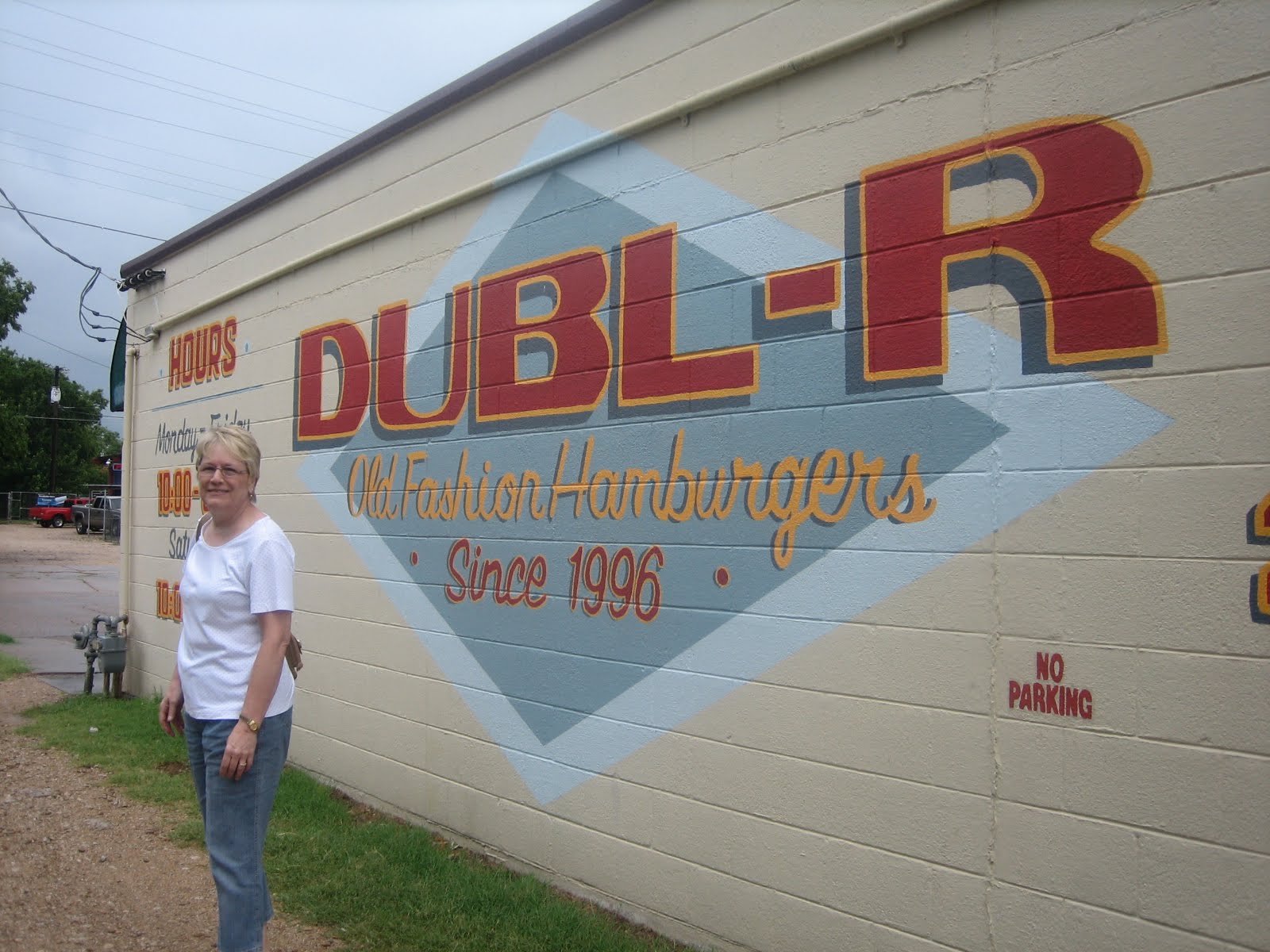 Jana MAR10: Double R Burger-Waco